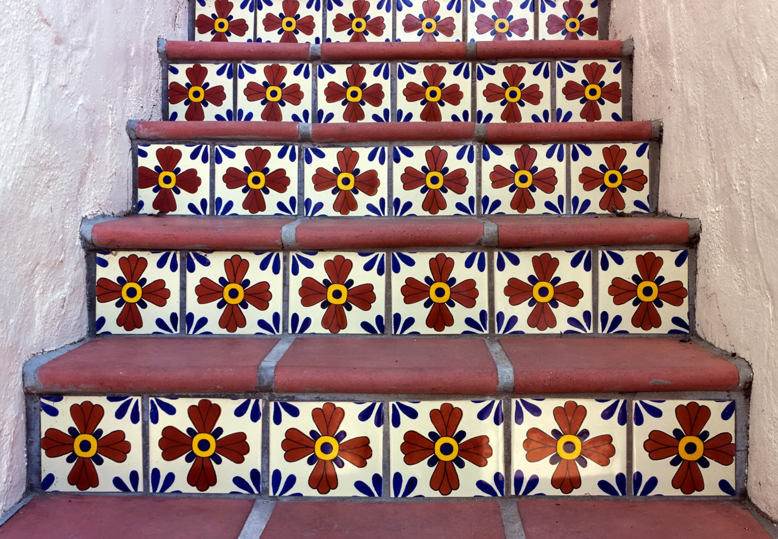 Vi legger fliser i ditt bygg | Tore Werner Olsen AS